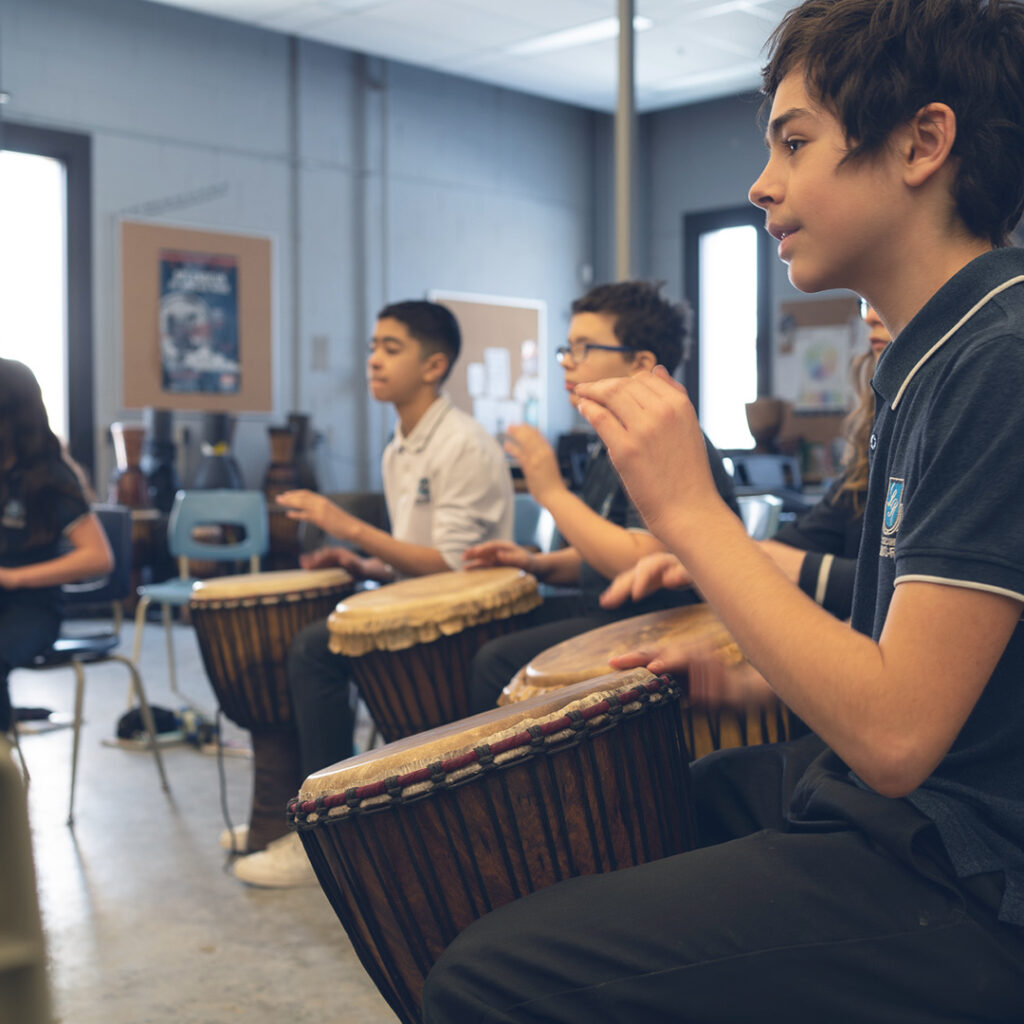 École Louis-Riel – École secondaire à Montréal | CSSDM
