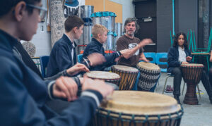 Découvrir notre école | École secondaire Louis-Riel