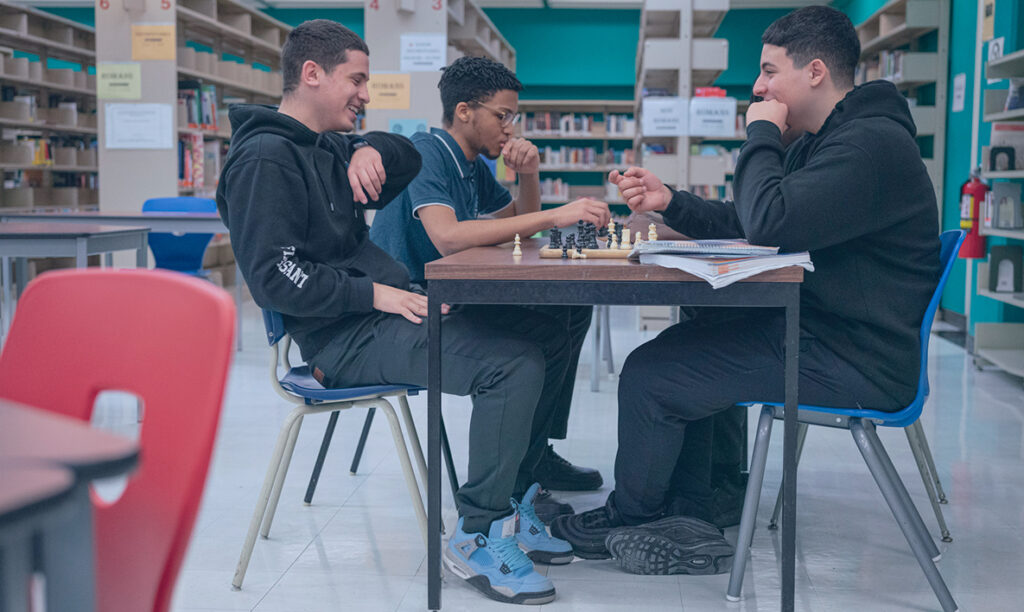 Conseil et comités étudiants | École secondaire Louis-Riel
