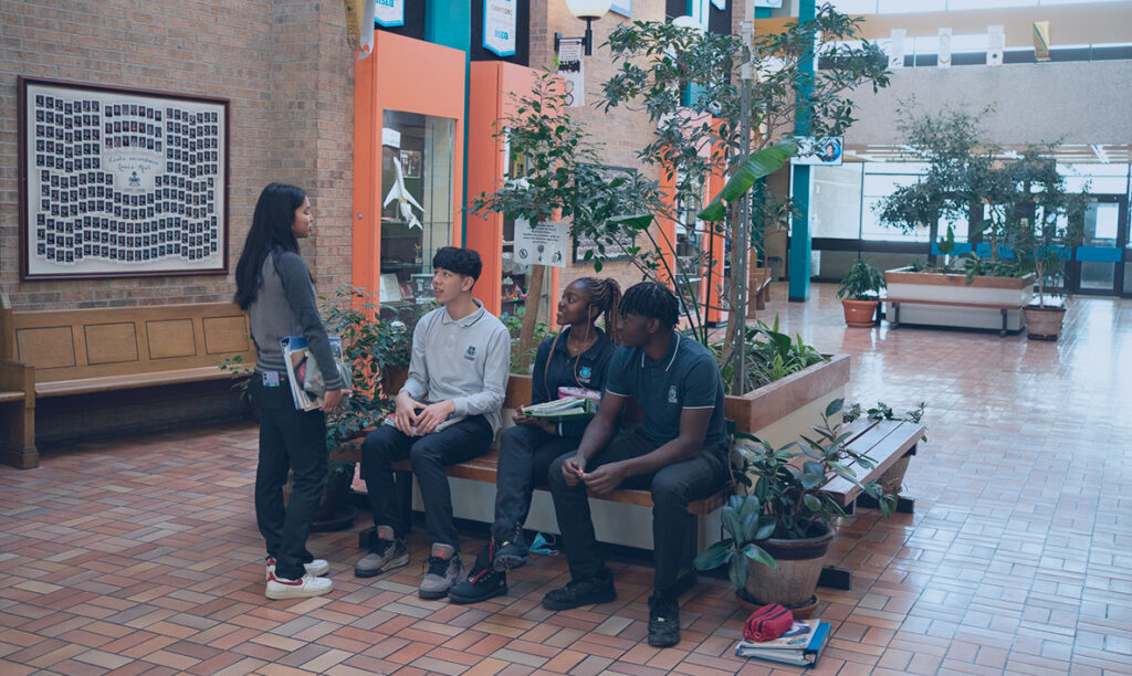 Règlements | École secondaire Louis-Riel